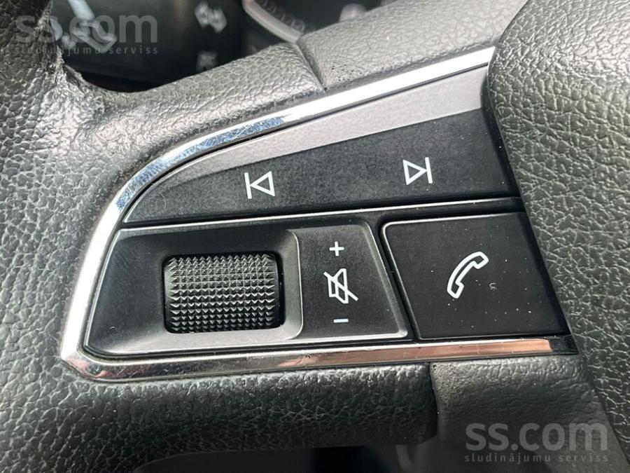 Grey SEAT Leon 2015 in Riga, with an engine capacity of 1.60 L and mileage of 0 thousand km for 7499 €, photo 15 on AUTOMOTO.COM.LV