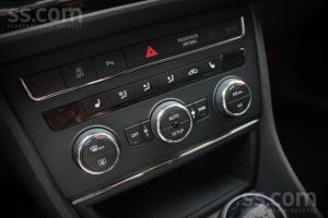Grey SEAT Leon 2015 in Riga, with an engine capacity of 1.40 L and mileage of 153 thousand km for 6300 €, photo 17 on AUTOMOTO.COM.LV