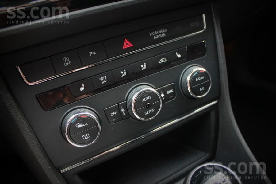 Grey SEAT Leon 2015 in Riga, with an engine capacity of 1.40 L and mileage of 153 thousand km for 6300 €, photo 17 on AUTOMOTO.COM.LV