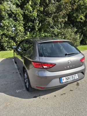 Grey SEAT Leon 2015 in Taurage, with an engine capacity of 1.20 L and mileage of 273 thousand km for 5700 €, photo 4 on AUTOMOTO.COM.LV