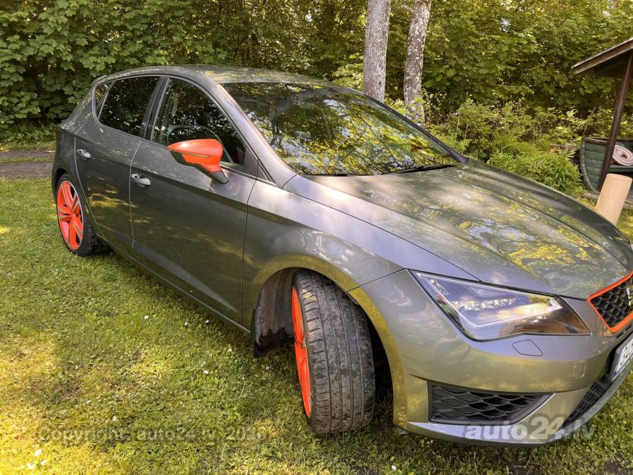 Pelēks SEAT Leon 2016 Tallina, ar dzinēja tilpumu 2.00 L un nobraukumu 140 tūkst. km par 15900 €, foto 8 vietnē AUTOMOTO.COM.LV