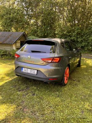 Pelēks SEAT Leon 2016 Tallina, ar dzinēja tilpumu 2.00 L un nobraukumu 140 tūkst. km par 15900 €, foto 11 vietnē AUTOMOTO.COM.LV