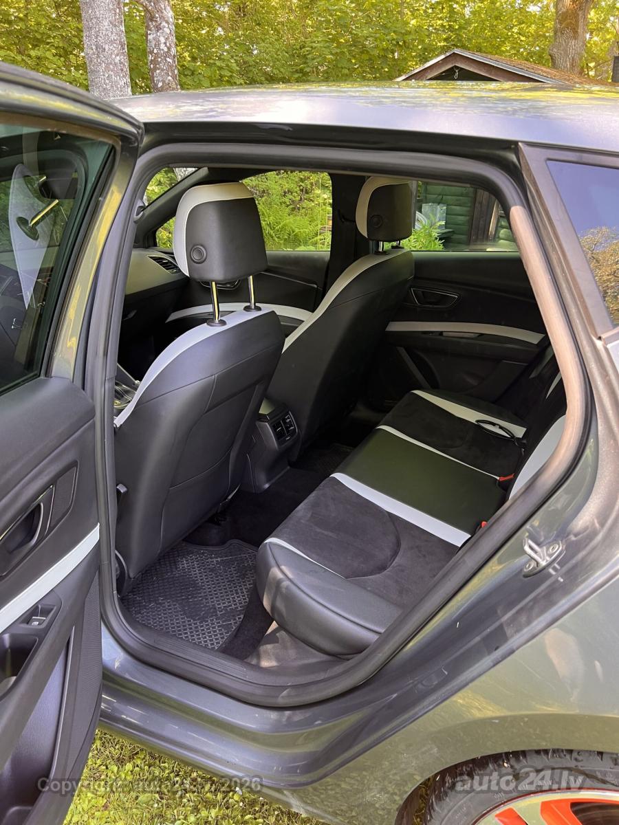 Pelēks SEAT Leon 2016 Tallina, ar dzinēja tilpumu 2.00 L un nobraukumu 140 tūkst. km par 15900 €, foto 15 vietnē AUTOMOTO.COM.LV