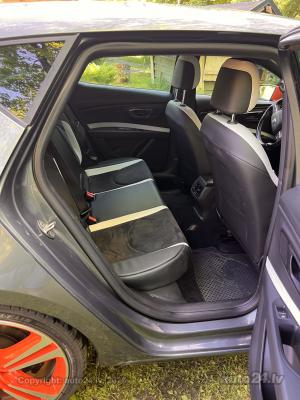 Pelēks SEAT Leon 2016 Tallina, ar dzinēja tilpumu 2.00 L un nobraukumu 140 tūkst. km par 15900 €, foto 21 vietnē AUTOMOTO.COM.LV