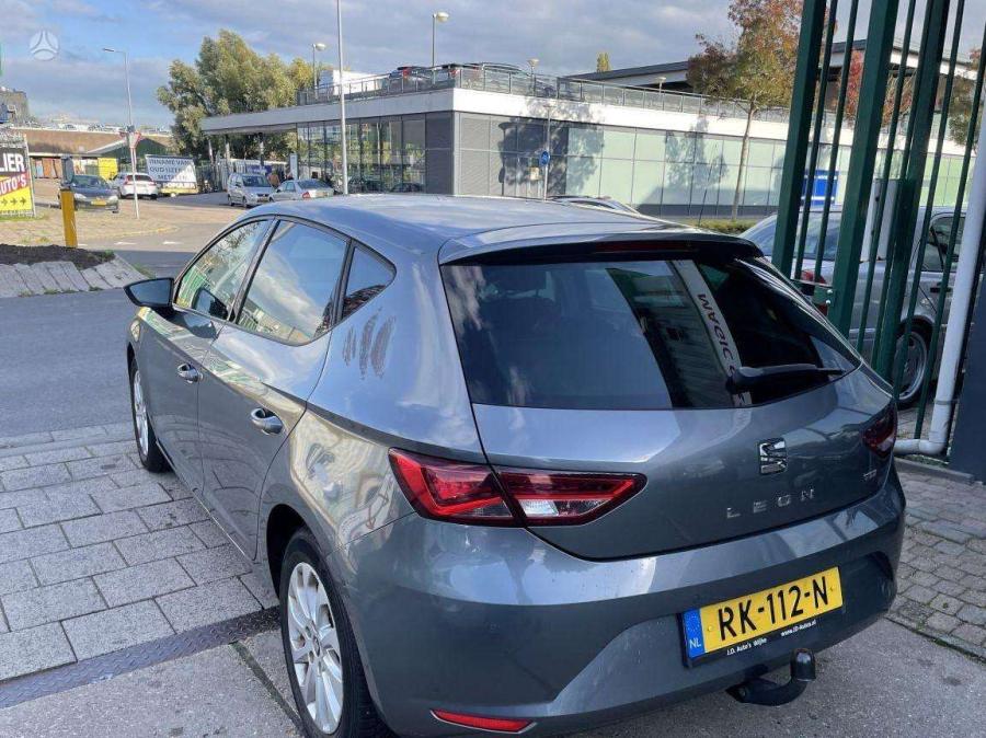 Grey SEAT Leon 2016 in Kaunas, with an engine capacity of 1.60 L and mileage of 280 thousand km for 4999 €, photo 5 on AUTOMOTO.COM.LV