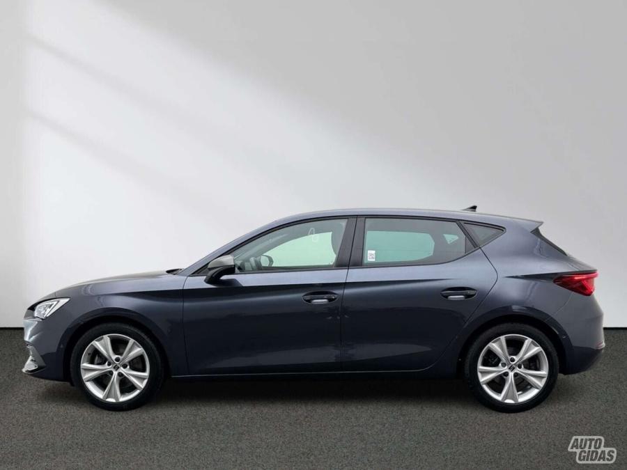 Pelēks SEAT Leon 2020 Kauņa, ar dzinēja tilpumu 1.50 L un nobraukumu 38 tūkst. km par 24336 €, foto 2 vietnē AUTOMOTO.COM.LV