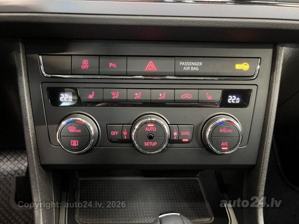 Pelēks SEAT Leon 2020 Tallina, ar dzinēja tilpumu 1.50 L un nobraukumu 57 tūkst. km par 11900 €, foto 11 vietnē AUTOMOTO.COM.LV