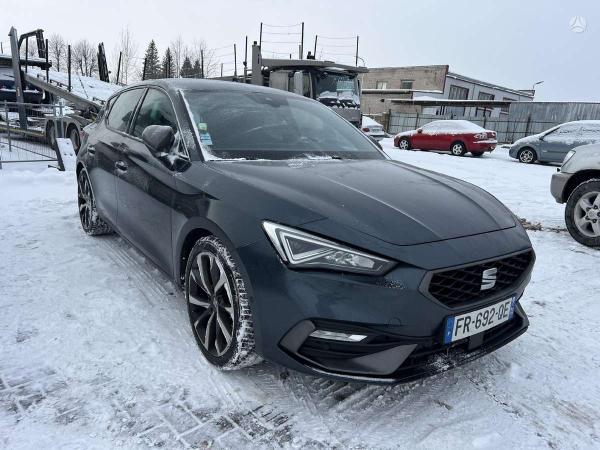 Grey SEAT Leon 2020 in Vilnius, with an engine capacity of 1.97 L and mileage of 200 thousand km for 14550 €, photo 5 on AUTOMOTO.COM.LV