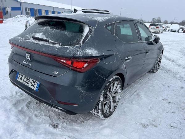 Grey SEAT Leon 2020 in Vilnius, with an engine capacity of 1.97 L and mileage of 200 thousand km for 14550 €, photo 8 on AUTOMOTO.COM.LV