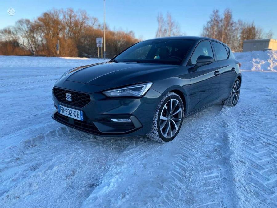 Grey SEAT Leon 2020 in Vilnius, with an engine capacity of 1.97 L and mileage of 200 thousand km for 14600 €, photo 2 on AUTOMOTO.COM.LV