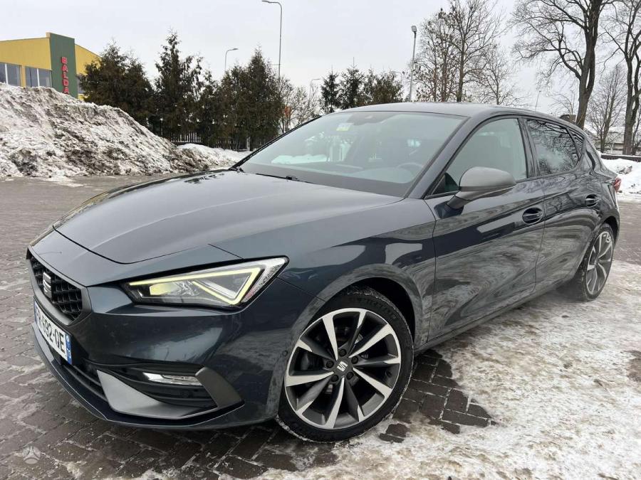 Grey SEAT Leon 2020 in Vilnius, with an engine capacity of 1.97 L and mileage of 204 thousand km for 14600 €, photo 1 on AUTOMOTO.COM.LV