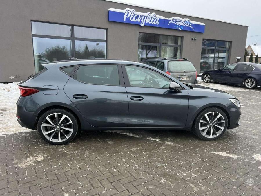 Grey SEAT Leon 2020 in Vilnius, with an engine capacity of 1.97 L and mileage of 204 thousand km for 14600 €, photo 12 on AUTOMOTO.COM.LV