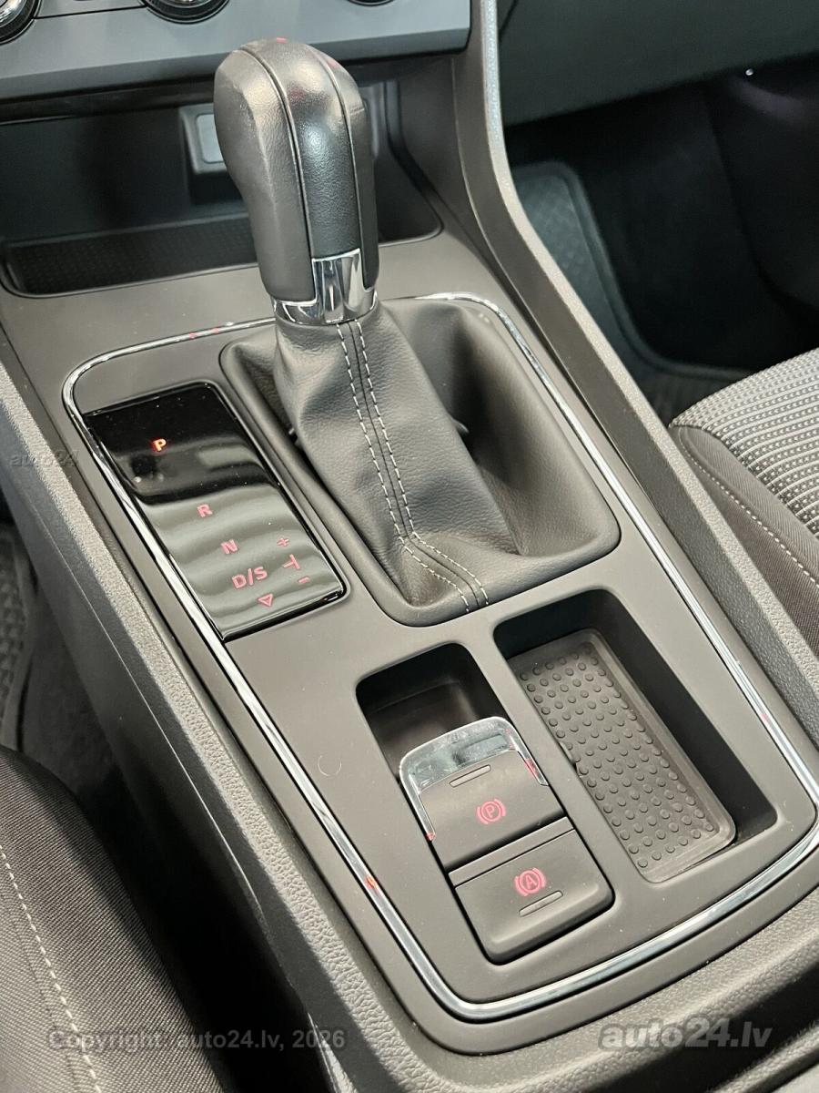 Grey SEAT Leon 2020 in Tallinn, with an engine capacity of 1.50 L and mileage of 74 thousand km for 11500 €, photo 20 on AUTOMOTO.COM.LV