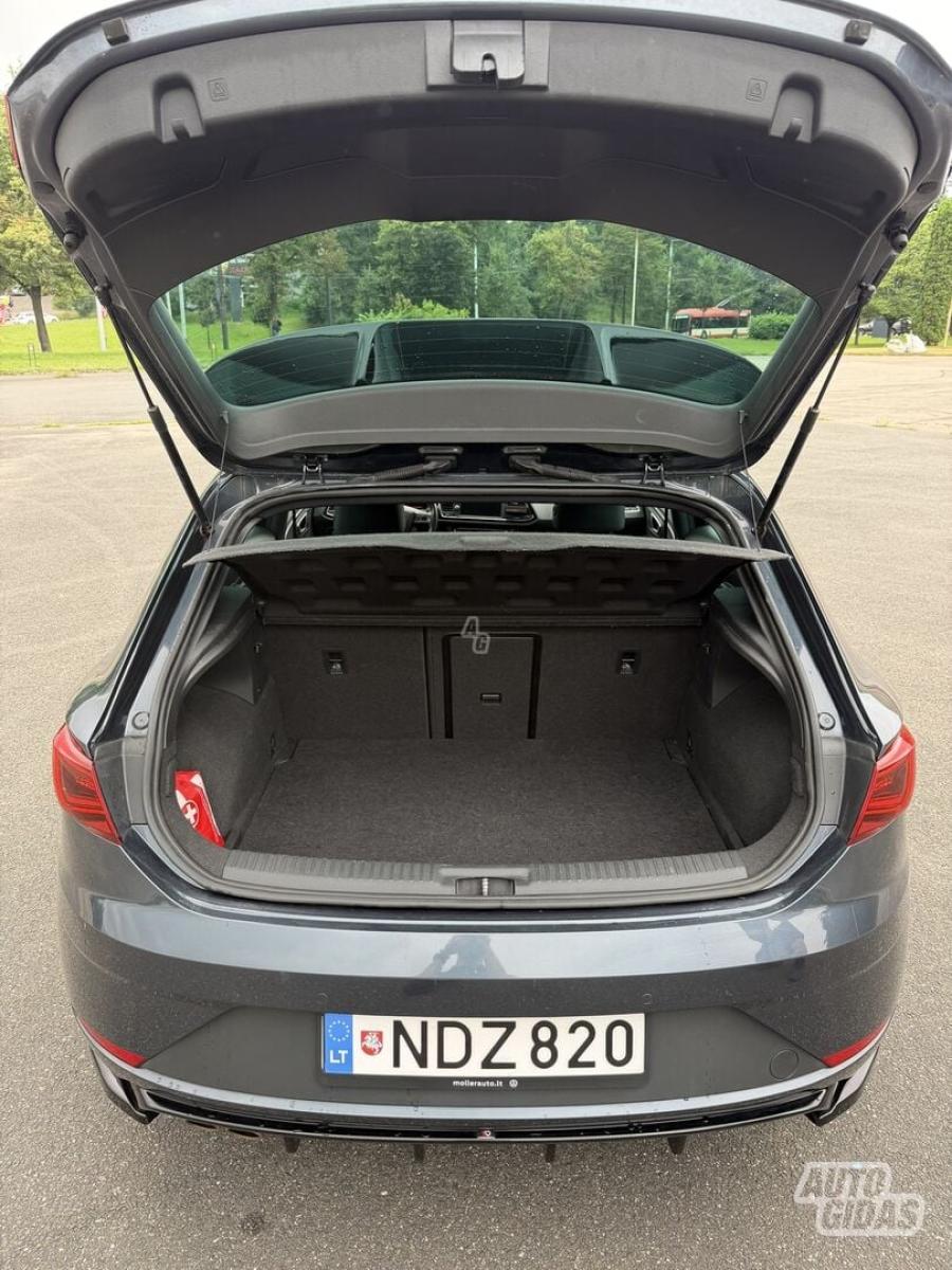 Grey SEAT Leon 2020 in Vilnius, with an engine capacity of 1.50 L and mileage of 171 thousand km for 13400 €, photo 12 on AUTOMOTO.COM.LV