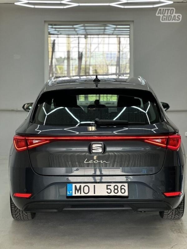 Grey SEAT Leon 2021 in Druskininkai, with an engine capacity of 1.50 L and mileage of 57 thousand km for 14500 €, photo 2 on AUTOMOTO.COM.LV