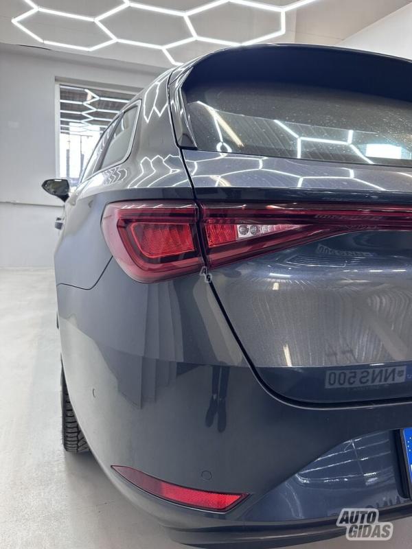 Grey SEAT Leon 2021 in Druskininkai, with an engine capacity of 1.50 L and mileage of 57 thousand km for 14500 €, photo 7 on AUTOMOTO.COM.LV