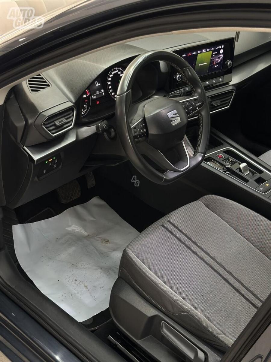 Grey SEAT Leon 2021 in Druskininkai, with an engine capacity of 1.50 L and mileage of 57 thousand km for 14500 €, photo 11 on AUTOMOTO.COM.LV