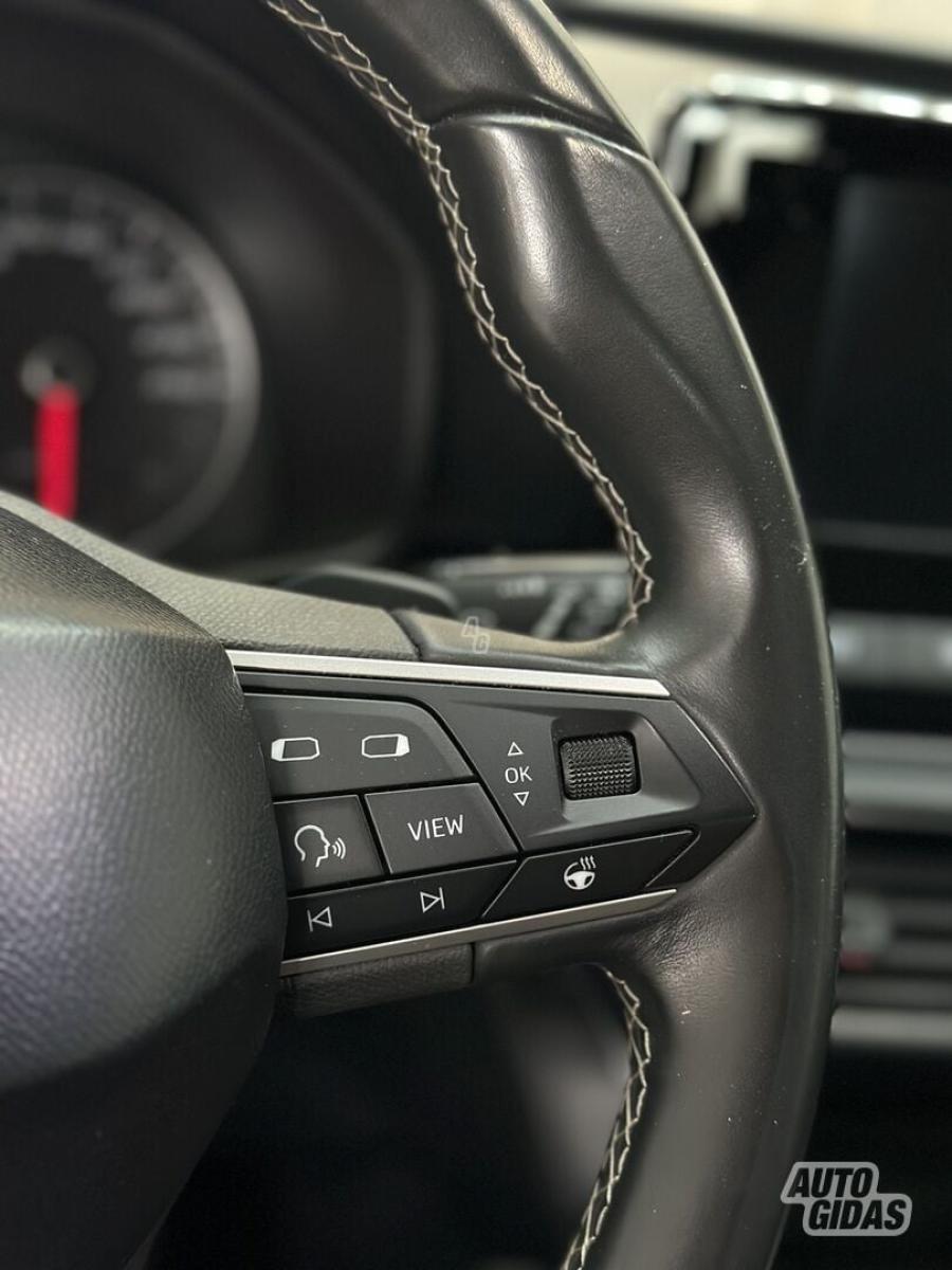 Grey SEAT Leon 2021 in Druskininkai, with an engine capacity of 1.50 L and mileage of 57 thousand km for 14500 €, photo 20 on AUTOMOTO.COM.LV