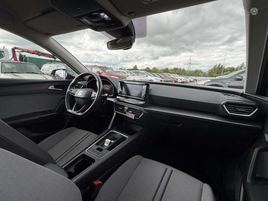 Grey SEAT Leon 2021 in Siauliai, with an engine capacity of 1.00 L and mileage of 82 thousand km for 12500 €, photo 15 on AUTOMOTO.COM.LV
