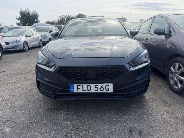 Grey SEAT Leon 2021 in Kaunas, with an engine capacity of 1.00 L and mileage of 251 thousand km for 6800 €, photo 3 on AUTOMOTO.COM.LV