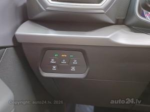 Grey SEAT Leon 2021 in Tallinn, with an engine capacity of 1.50 L and mileage of 83 thousand km for 16900 €, photo 21 on AUTOMOTO.COM.LV