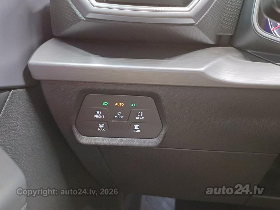 Grey SEAT Leon 2021 in Tallinn, with an engine capacity of 1.50 L and mileage of 83 thousand km for 16900 €, photo 21 on AUTOMOTO.COM.LV