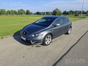 Pelēks SEAT Leon 2012 Ogre, ar dzinēja tilpumu 2.00 L un nobraukumu 275 tūkst. km par 4650 €, foto  vietnē AUTOMOTO.COM.LV