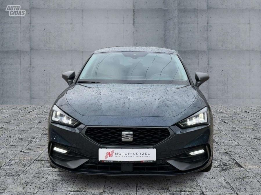 Pelēks SEAT Leon 2022 Kauņa, ar dzinēja tilpumu 2.00 L un nobraukumu 97 tūkst. km par 21646 €, foto 3 vietnē AUTOMOTO.COM.LV