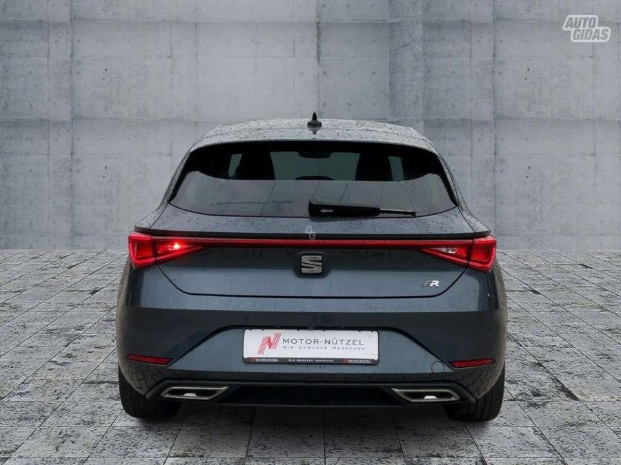 Pelēks SEAT Leon 2022 Kauņa, ar dzinēja tilpumu 2.00 L un nobraukumu 97 tūkst. km par 21646 €, foto 5 vietnē AUTOMOTO.COM.LV
