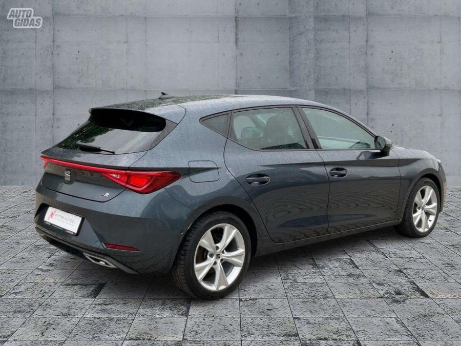 Pelēks SEAT Leon 2022 Kauņa, ar dzinēja tilpumu 2.00 L un nobraukumu 97 tūkst. km par 21646 €, foto 6 vietnē AUTOMOTO.COM.LV