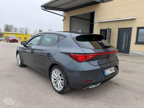 Grey SEAT Leon 2022 in Kaunas, with an engine capacity of 1.50 L and mileage of 65 thousand km for 25696 €, photo 8 on AUTOMOTO.COM.LV