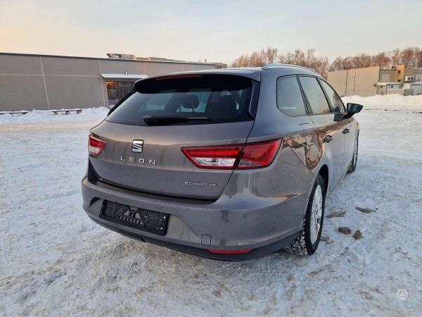 Grey SEAT Leon 2014 in Raseiniai, with an engine capacity of 1.60 L and mileage of 187 thousand km for 5350 €, photo 5 on AUTOMOTO.COM.LV