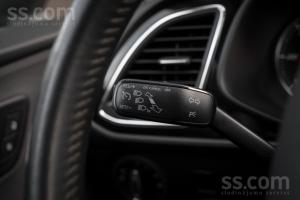 Grey SEAT Leon 2014 in Talsi, with an engine capacity of 1.60 L and mileage of 271 thousand km for 4950 €, photo 16 on AUTOMOTO.COM.LV
