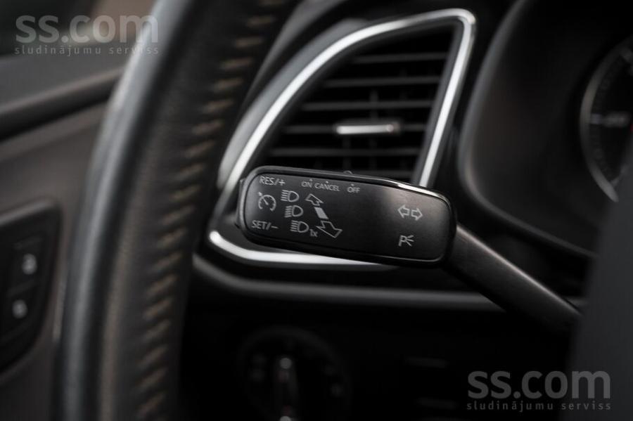 Grey SEAT Leon 2014 in Talsi, with an engine capacity of 1.60 L and mileage of 271 thousand km for 4950 €, photo 16 on AUTOMOTO.COM.LV