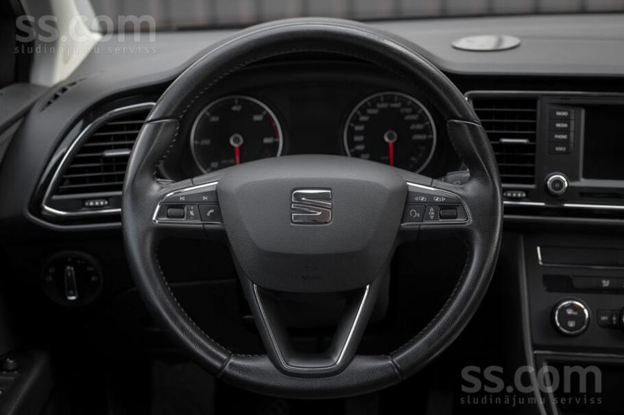 Grey SEAT Leon 2014 in Talsi, with an engine capacity of 1.60 L and mileage of 271 thousand km for 4950 €, photo 18 on AUTOMOTO.COM.LV