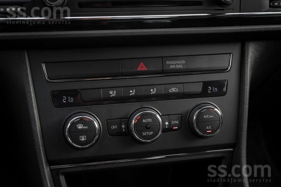 Grey SEAT Leon 2014 in Talsi, with an engine capacity of 1.60 L and mileage of 271 thousand km for 4950 €, photo 25 on AUTOMOTO.COM.LV