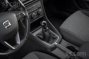 Grey SEAT Leon 2014 in Talsi, with an engine capacity of 1.60 L and mileage of 271 thousand km for 4950 €, photo 26 on AUTOMOTO.COM.LV