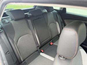 Pelēks SEAT Leon 2014 Tauragė, ar dzinēja tilpumu 1.97 L un nobraukumu 247 tūkst. km par 7300 €, foto 20 vietnē AUTOMOTO.COM.LV