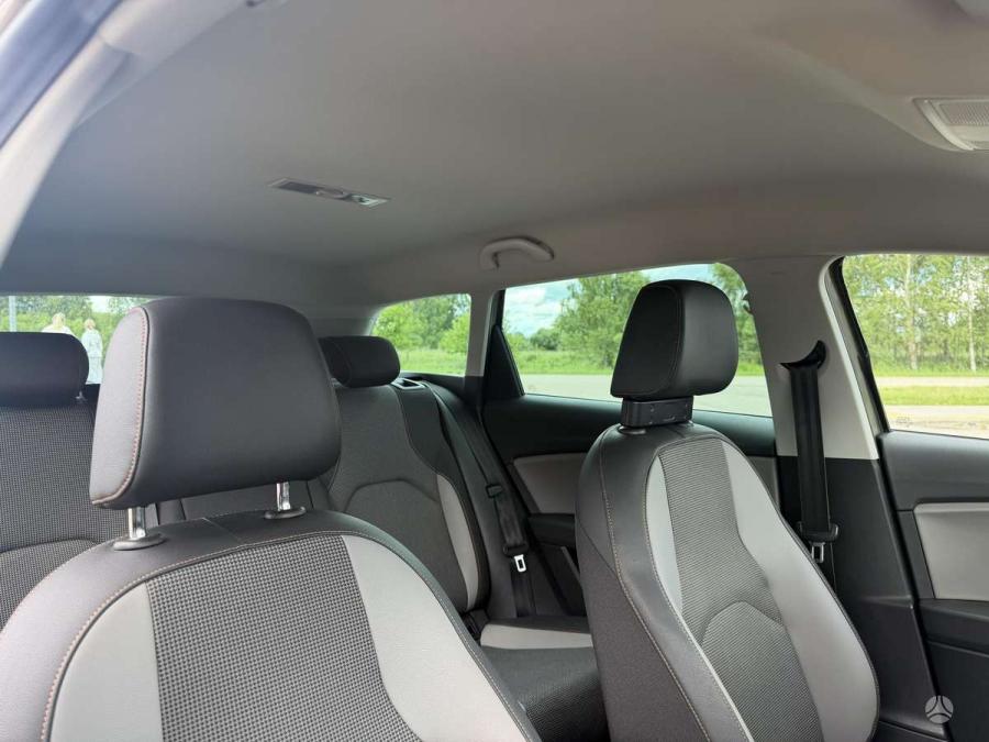 Pelēks SEAT Leon 2014 Tauragė, ar dzinēja tilpumu 1.97 L un nobraukumu 247 tūkst. km par 7300 €, foto 22 vietnē AUTOMOTO.COM.LV