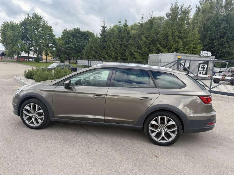 Grey SEAT Leon 2014 in Taurage, with an engine capacity of 1.97 L and mileage of 247 thousand km for 7000 €, photo 12 on AUTOMOTO.COM.LV