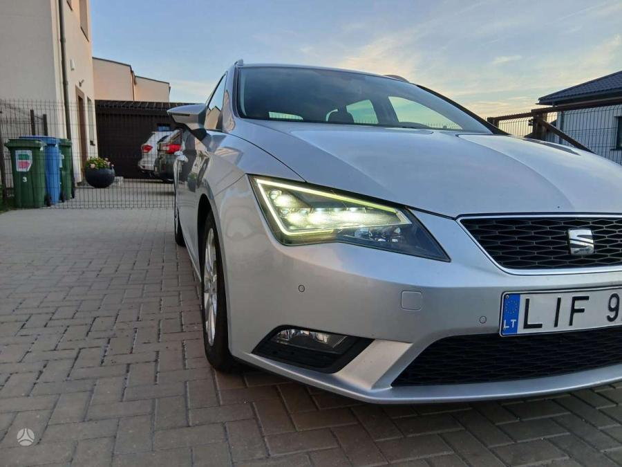 Grey SEAT Leon 2014 in Kaunas, with an engine capacity of 1.60 L and mileage of 278 thousand km for 5900 €, photo 1 on AUTOMOTO.COM.LV