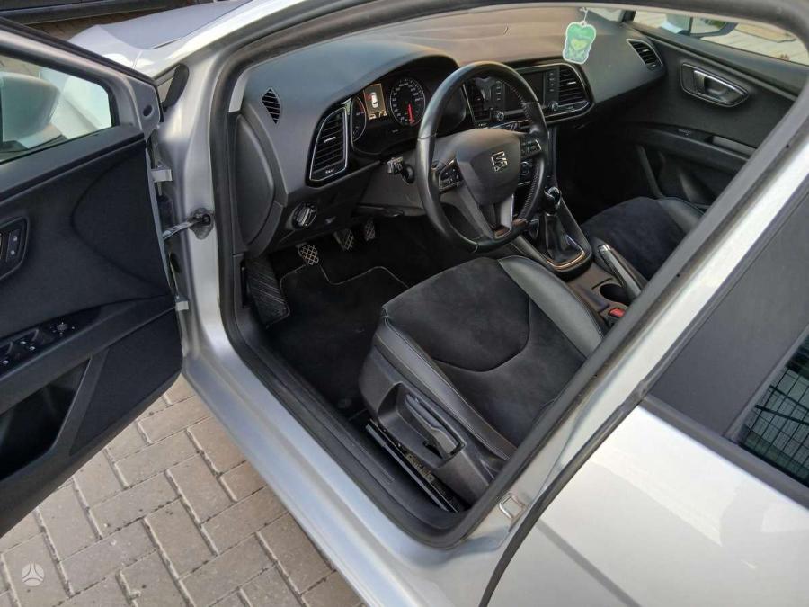Grey SEAT Leon 2014 in Kaunas, with an engine capacity of 1.60 L and mileage of 278 thousand km for 5900 €, photo 8 on AUTOMOTO.COM.LV