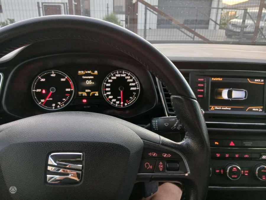 Grey SEAT Leon 2014 in Kaunas, with an engine capacity of 1.60 L and mileage of 278 thousand km for 5900 €, photo 23 on AUTOMOTO.COM.LV