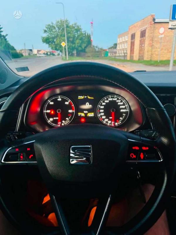 Grey SEAT Leon 2014 in Jurbarkas, with an engine capacity of 1.60 L and mileage of 277 thousand km for 5350 €, photo 11 on AUTOMOTO.COM.LV