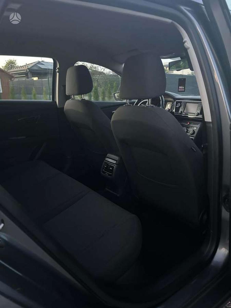 Pelēks SEAT Leon 2014 Jurbarkas, ar dzinēja tilpumu 1.60 L un nobraukumu 277 tūkst. km par 5350 €, foto 13 vietnē AUTOMOTO.COM.LV