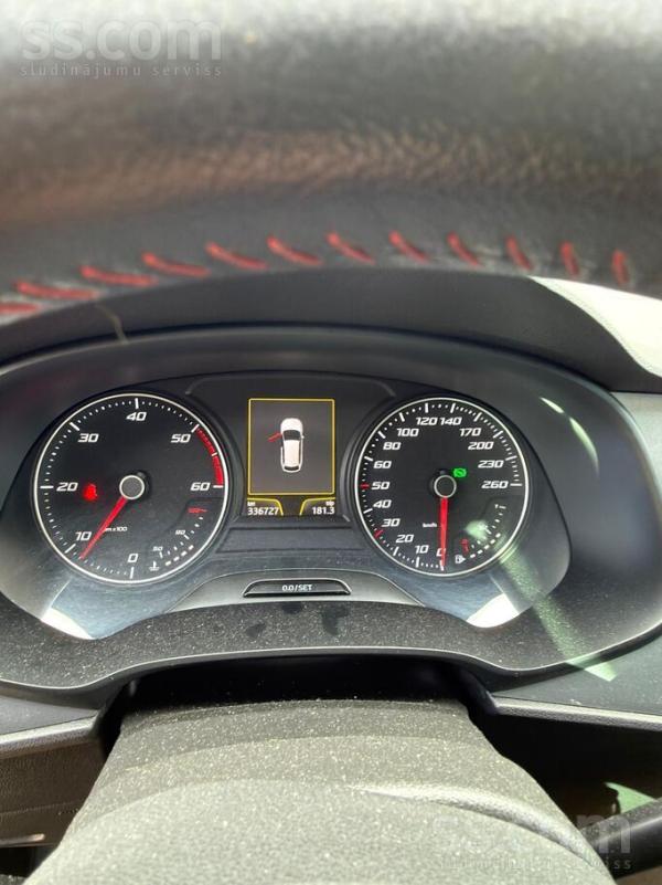 Grey SEAT Leon 2014 in Liepaja, with an engine capacity of 2.00 L and mileage of 337 thousand km for 5990 €, photo 10 on AUTOMOTO.COM.LV
