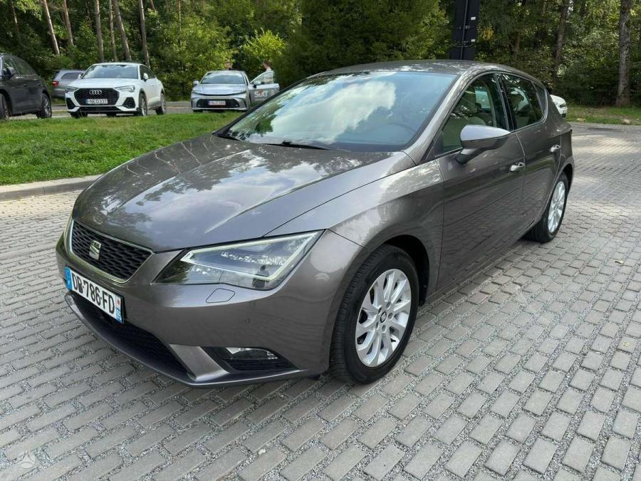Grey SEAT Leon 2014 in Vilnius, with an engine capacity of 1.40 L and mileage of 272 thousand km for 5900 €, photo 4 on AUTOMOTO.COM.LV