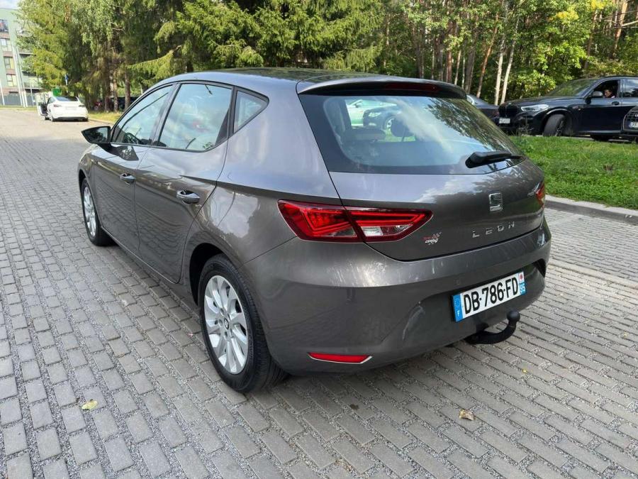 Grey SEAT Leon 2014 in Vilnius, with an engine capacity of 1.40 L and mileage of 272 thousand km for 5900 €, photo 5 on AUTOMOTO.COM.LV