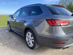 Pelēks SEAT Leon 2015 Preiļi, ar dzinēja tilpumu 2.00 L un nobraukumu 214 tūkst. km par 10200 €, foto 2 vietnē AUTOMOTO.COM.LV