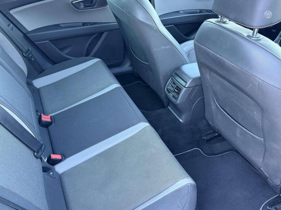 Pelēks SEAT Leon 2015 Tauragė, ar dzinēja tilpumu 1.97 L un nobraukumu 248 tūkst. km par 7000 €, foto 18 vietnē AUTOMOTO.COM.LV